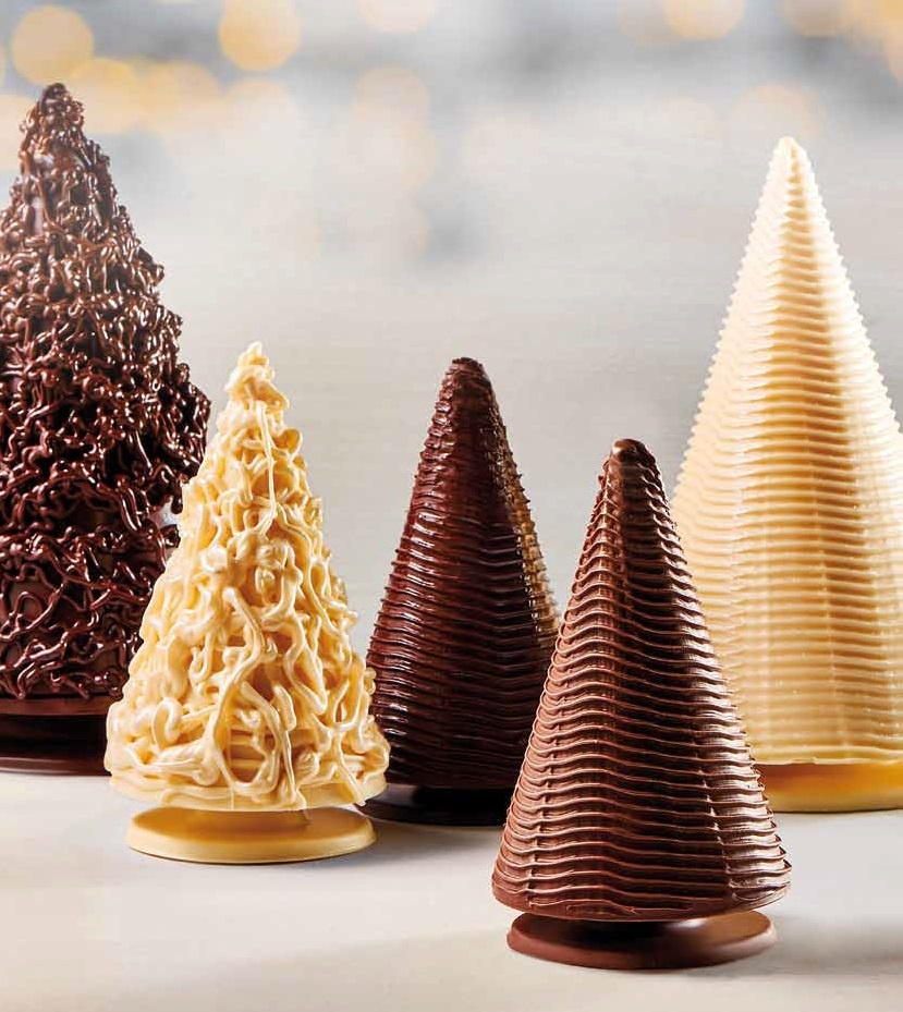 Martellato 20CO02 Thermoformed Plastic Cones for Christmas Trees or...